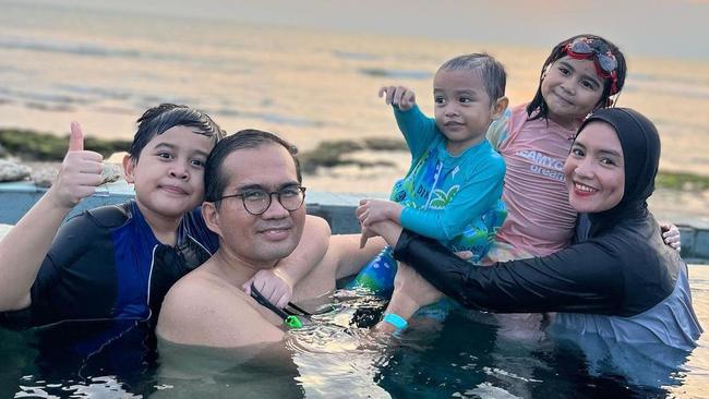 7 Potret Mantan Ratu Sinetron Intan Nuraini, Kini Sibuk Habiskan Waktu ...