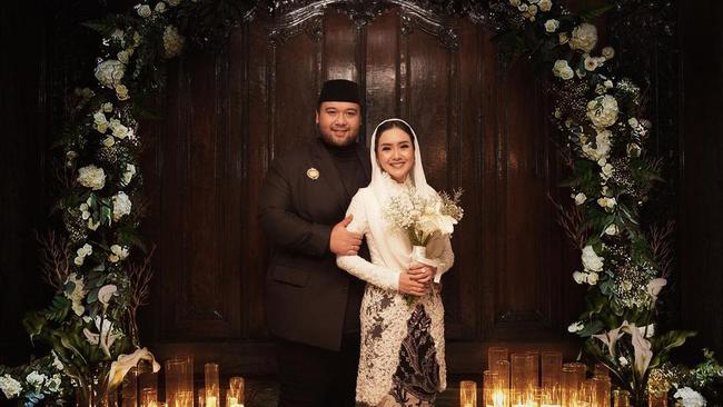 Tak Pernah Blak-blakan, Cita Citata & Mahardika Soekarno Rayakan 1 Th Pernikahan