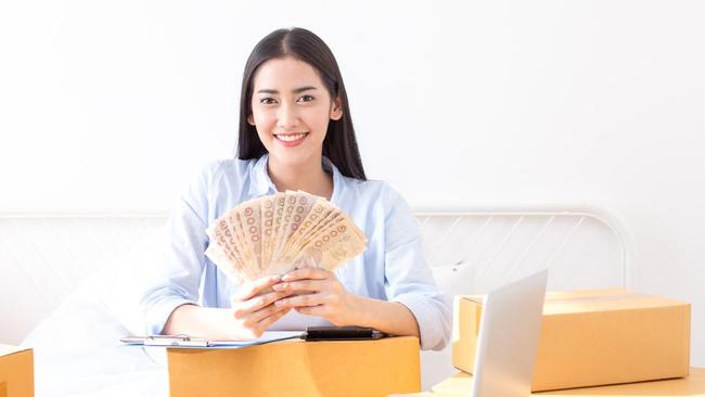 9 Pekerjaan Online untuk Ibu Rumah Tangga, Tanpa Modal Bekerja dari Rumah