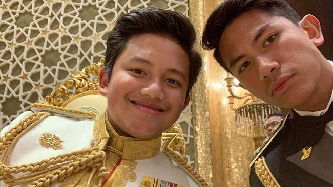 5 Potret Pangeran Wakeel Adik Sambung Pangeran Mateen yang Terpisah ...