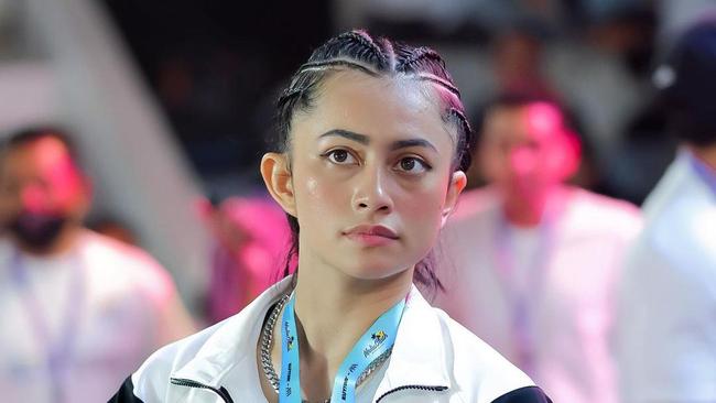 7 Potret Artis FTV Sintya Marisca yang Jago Olahraga, Sepakbola hingga ...