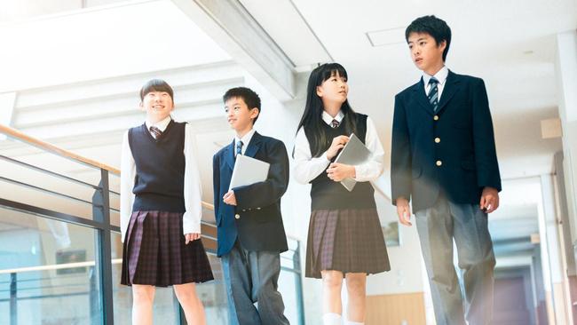 20 Contoh Visi Misi OSIS SMP, SMA & SMK Serta Program Kerjanya