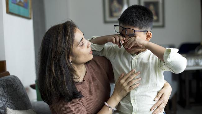 7 Ciri Anak Stress saat Ujian dan Cara Mengatasinya Menurut Psikolog