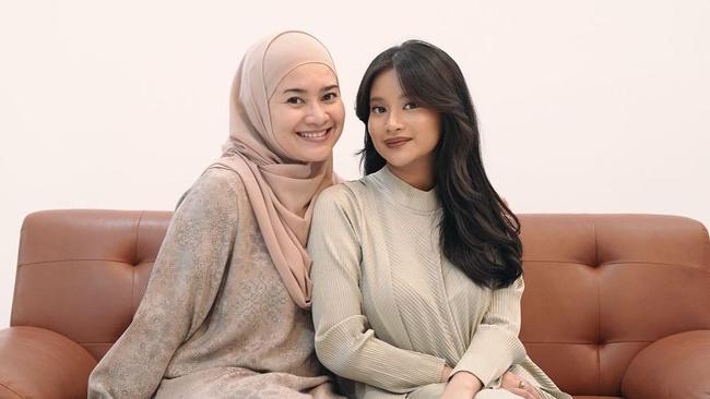 5 Potret Siti Adira Kania, Anak Ikke Nurjanah Peraih IPK Tertinggi FHUI ...