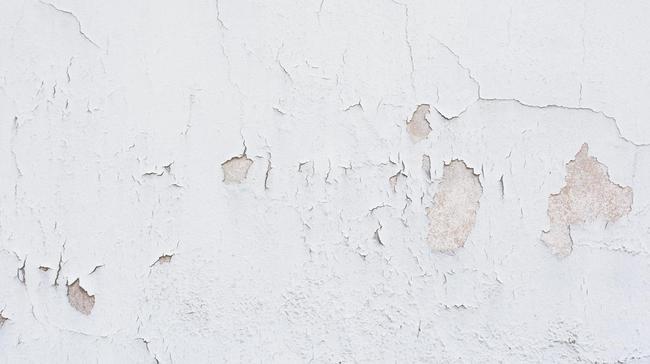 Ini 5 Cara Mudah Mengatasi Tembok Lembap dan Mengelupas