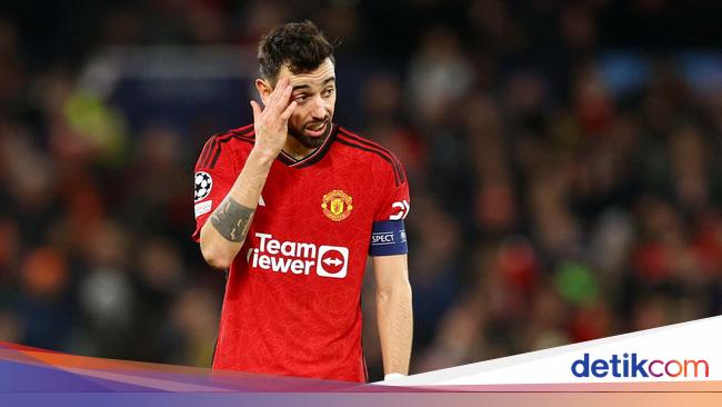 Wajah-wajah Sedih Pemain MU Usai Tersingkir dari Liga Champions