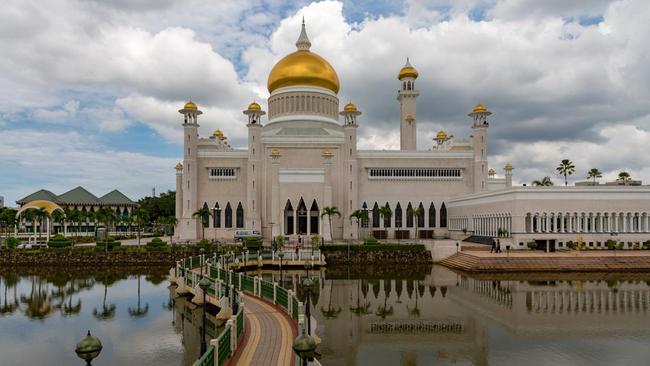 5 Fakta Calon Raja Brunei Penerus Sultan Hassanal Bolkiah, Bukan ...