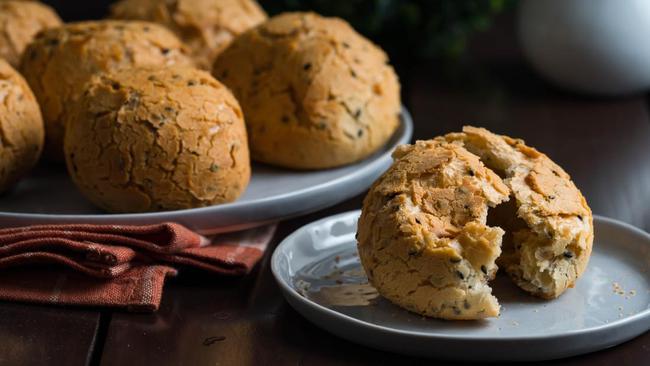 Resep Cookie Bomb ala Fudgybro, Kue Viral yang Cokelatnya Meledak