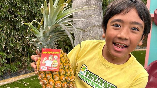 Mengenal Ryan Kaji, YouTuber 12 Tahun yang Miliki Harta Rp469 Miliar