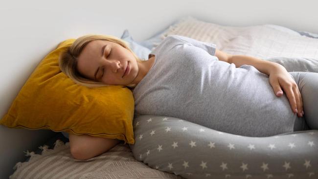 5 Cara Mengatasi Sulit Tidur Saat Hamil