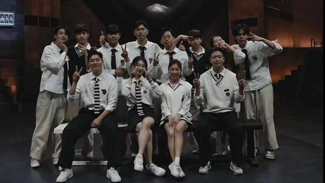 5 Fakta Menarik University War, Variety Show yang Lagi Viral di Media ...