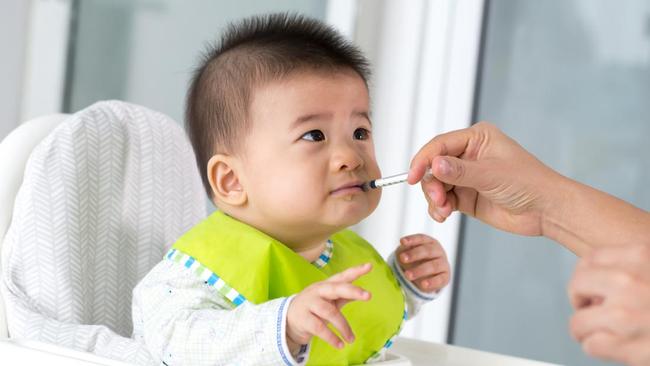 7 Rekomendasi Vitamin untuk Bayi 0-12 Bulan Beserta Manfaatnya