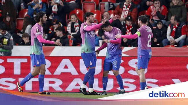 Depak Slavia Praha, Milan Tampil Lebih Baik dari Leg Pertama