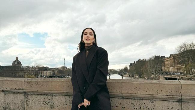 Jarang Terlihat, Ini 5 Potret Terbaru Cathy Sharon Liburan di Prancis ...