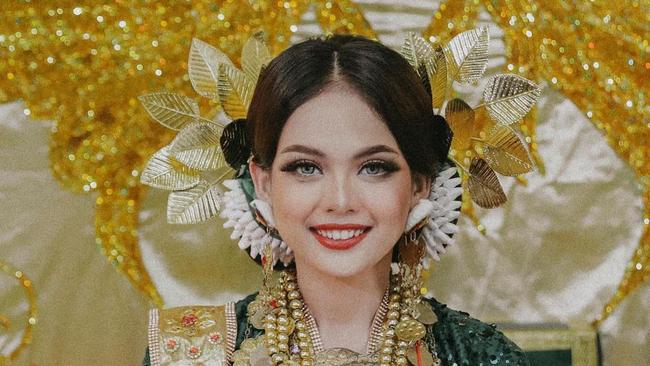 7 Potret Persiapan Pernikahan Putri DA yang Diberi Uang Panai Rp2 M, Mewah Bernuasa Emas - Foto 1