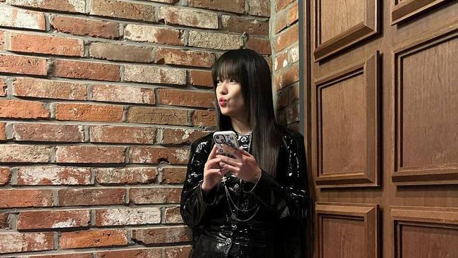 7 Inspirasi Dress Cantik ala Han Hyo Joo, Elegan dan Mewah Bun! - Foto 1