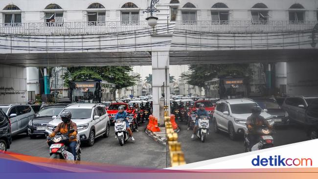 Kemacetan Bandung Tak Kunjung Selesai, MTI: Terlambat dan Banyak Wacana