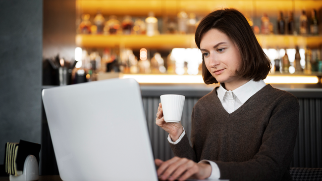 Work From Cafe Jadi Cara Kekinian untuk Lebih Produktif? Ternyata Ini ...