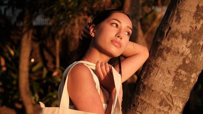 5 Potret Memesona Kirana Putri Anggun C Sasmi yang Berusia 16 Th, Ikut ...