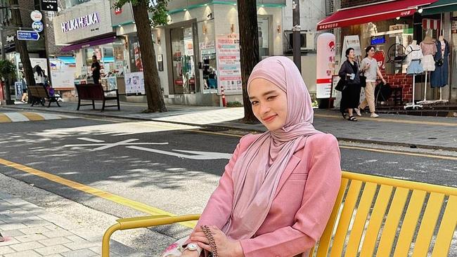 5 Potret Inara Rusli di Korea Selatan, Ikut Kampanye Anti Bullying dan ...