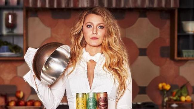 7 Cara Blake Lively dalam Mempertahankan Standar Tubuh yang Realistis