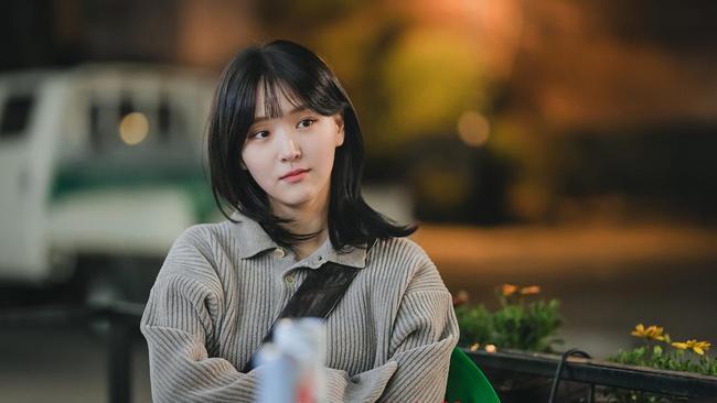 8 Potret Cantik Kim Ji Eun, Aktris Korea yang Awet Muda di Usia Kepala ...