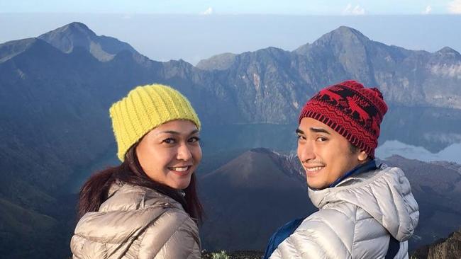 Terpopuler: Potret Winky Wiryawan & Kenes Andari Langgeng Nikah 20 Tahun