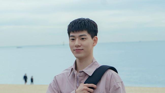 5 Potret Menawan Bae Hyun Sung, Aktor Muda yang Comeback di Drama Korea ... 5 Potret Menawan Bae Hyun Sung, Aktor Muda yang Comeback di Drama Korea ...