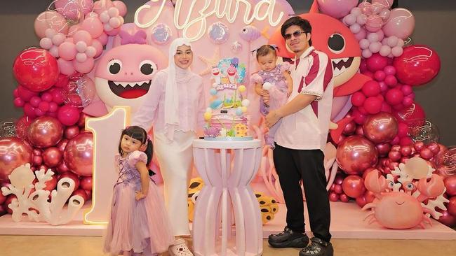 5 Potret Ulang Tahun Pertama Azura, Putri Bungsu Aurel Hermansyah dan Atta Halilintar - Foto 1