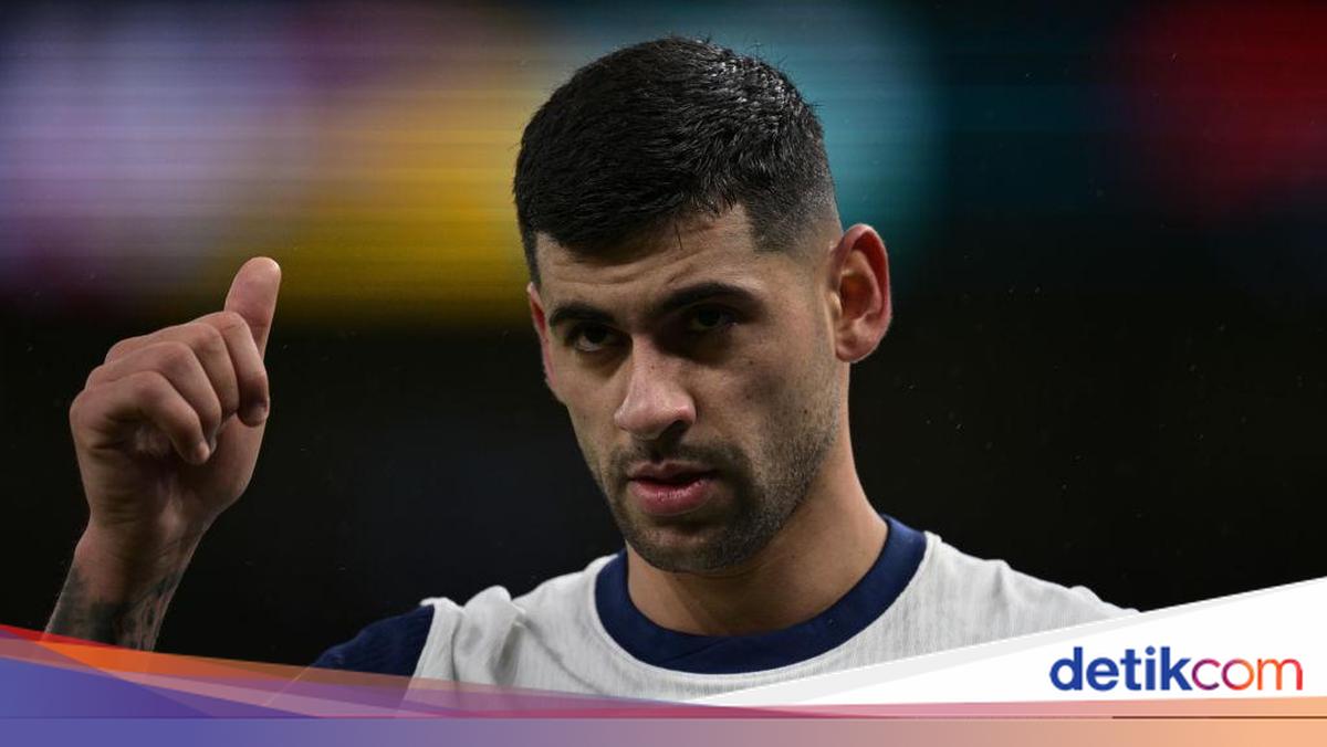 Cristian Romero Pemain Terbaik Liga Europa 2024/2025
