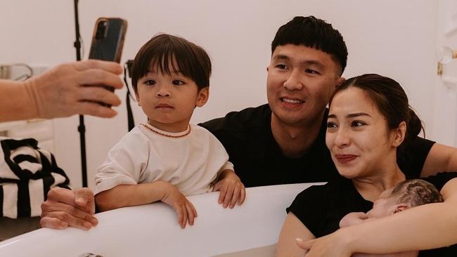 5 Potret Momen Nikita Willy Melahirkan Anak Kedua di AS, Pilih Persalinan Water Birth - Foto 1