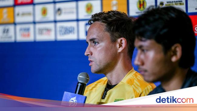 Paul Munster: Persebaya Mesti Segera Bangkit! Paul Munster: Persebaya Mesti Segera Bangkit!