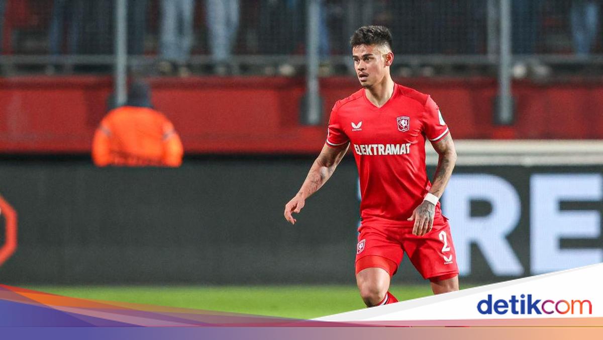 Mees Hilgers Vs Twente yang Makin Pelik