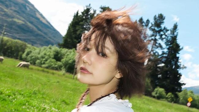 Punya Visual Unik dan Aesthetic, Intip Potret Jiyu KiiiKiii yang Sukses ...