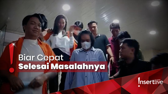 Ditahan Gegara Kasus Pemerasan, Nikita Mirzani Santai Pakai Baju Tahanan