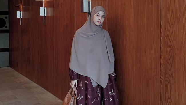 5 Potret Natasha Rizky Berbusana Syari, Inspirasi Outfit Bukber hingga ...