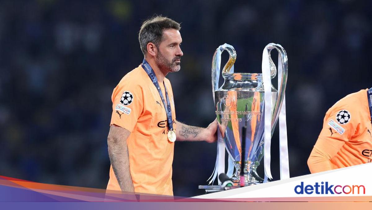 Scott Carson di Man City: Main 2 Kali, Menang 11 Trofi