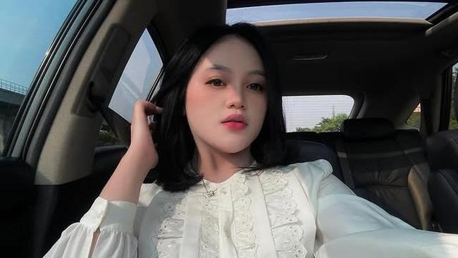 5 Potret Tia Septiana Anak Mandra, Paras Cantiknya Mencuri Perhatian ...