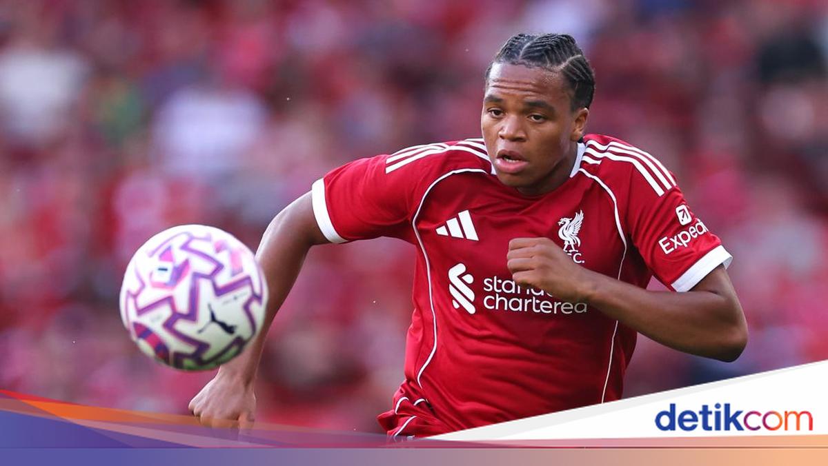 Rio Ngumoha, Pemain Muda Berbakat Liverpool Tokcer di Pramusim