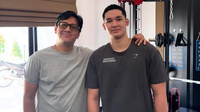 Potret Andre Taulany dan Putra Sulungnya Dio yang Bakal Lanjut Kuliah di Luar Negeri - Foto 1