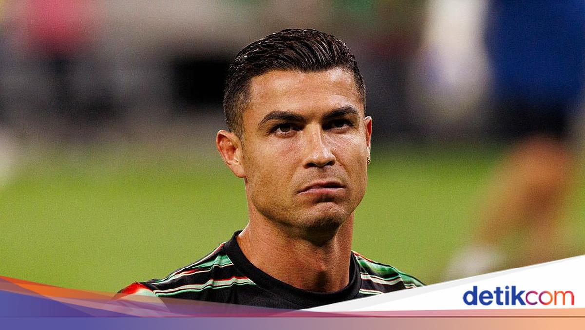 Karena Cristiano Ronaldo Takut Botak