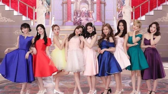 Kreatif Banget, Ini 5 MV K-Pop yang Terinspirasi dari Film!