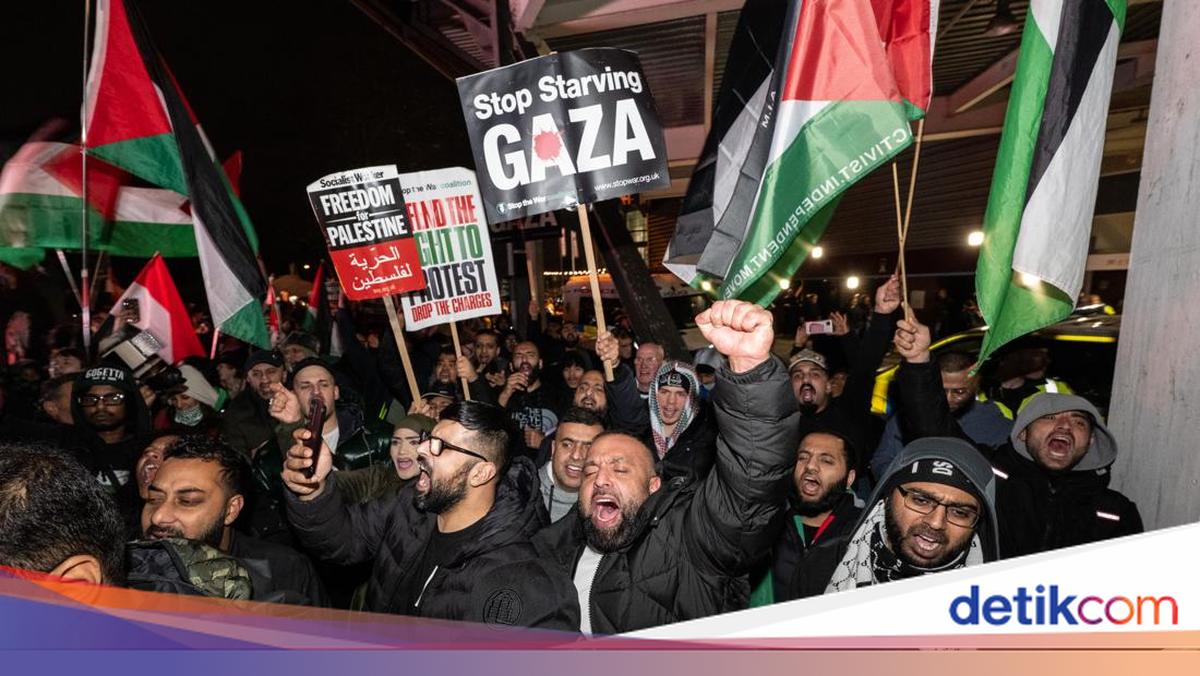 Aston Villa Vs Maccabi: Panas Demo Pro Palestina Vs Israel di Luar Stadion