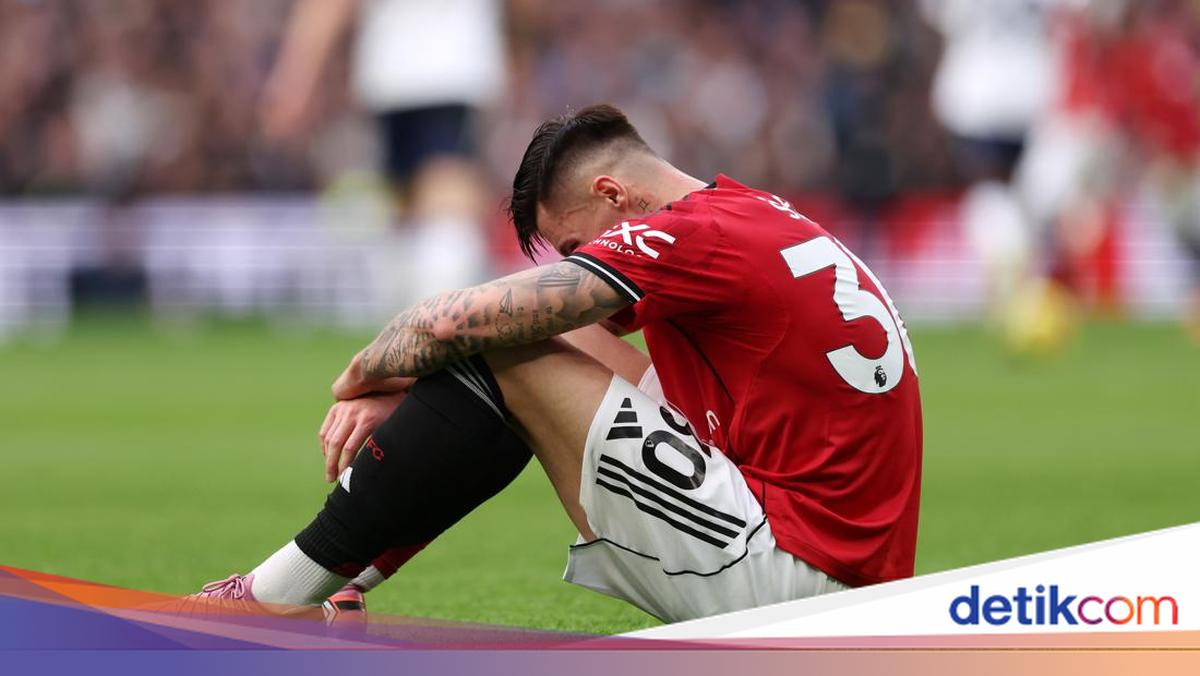 Cedera Lutut, Sesko Absen Bela MU Sebulan?
