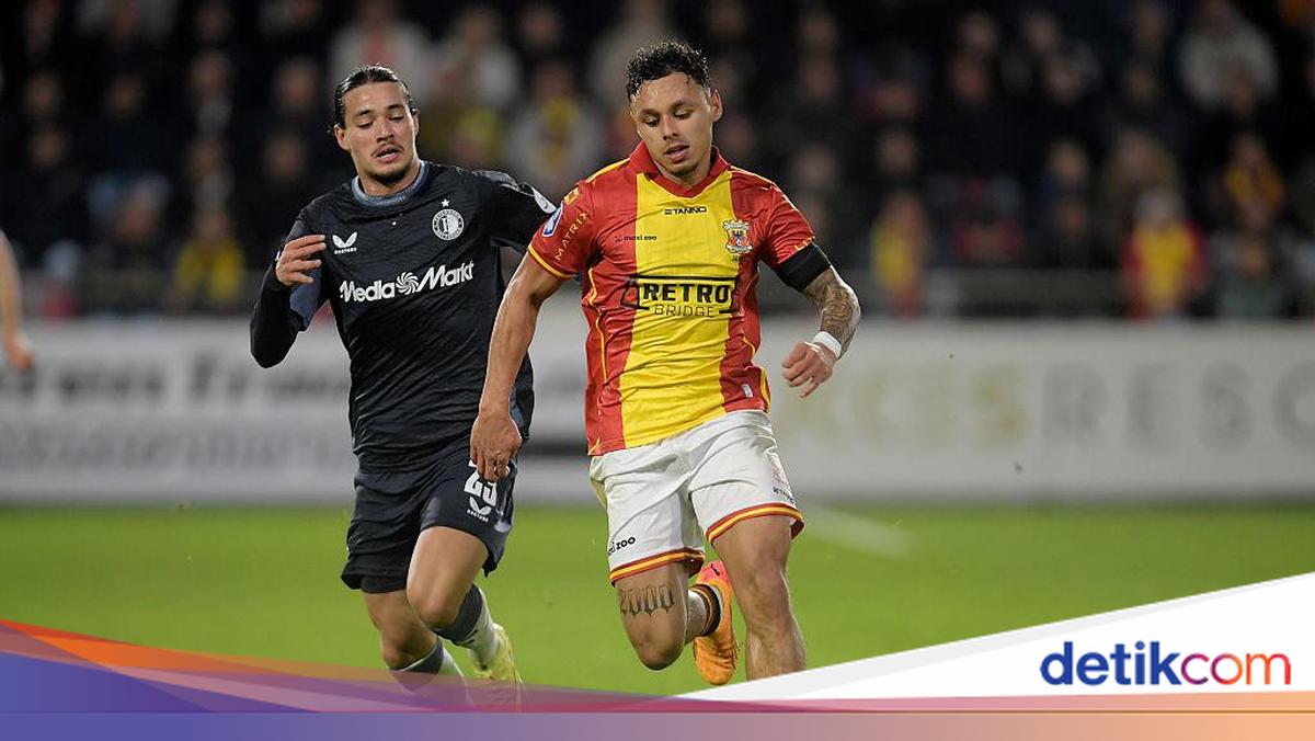 Cetak Gol Indah, Dean James Bawa Eagles Bungkam Feyenoord 2-1