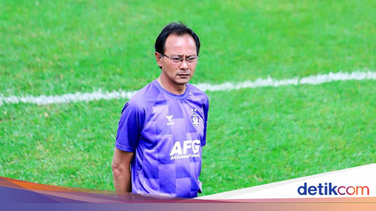 Ong Kim Swee Tinggalkan Persik Usai Laga Kontra Semen Padang