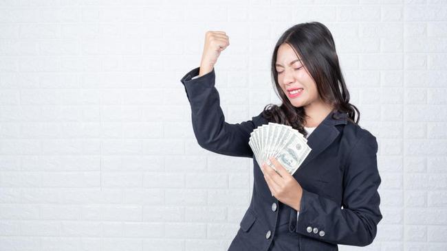 3 Shio yang Akan Banjir Cuan di Tahun Kuda Api 2026