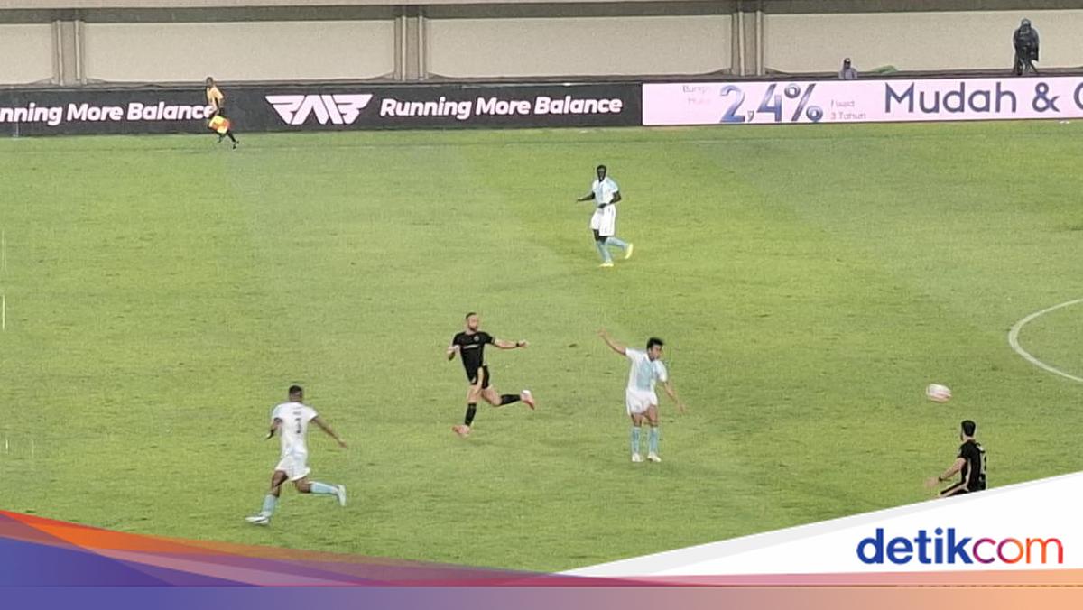 Hasil Liga 1: Bhayangkara FC Dipermalukan PSBS 1-4