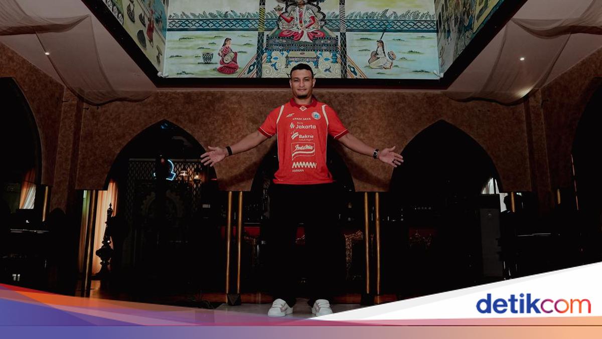 Alaeddine Ajaraie: Pemain Baru Persija, Topskor Liga India
