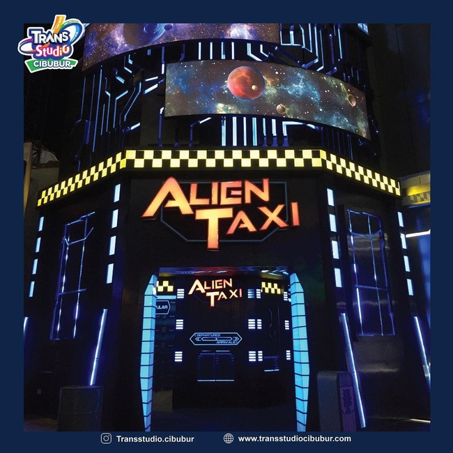 Wahana - Alien Taxi | Trans Studio Cibubur